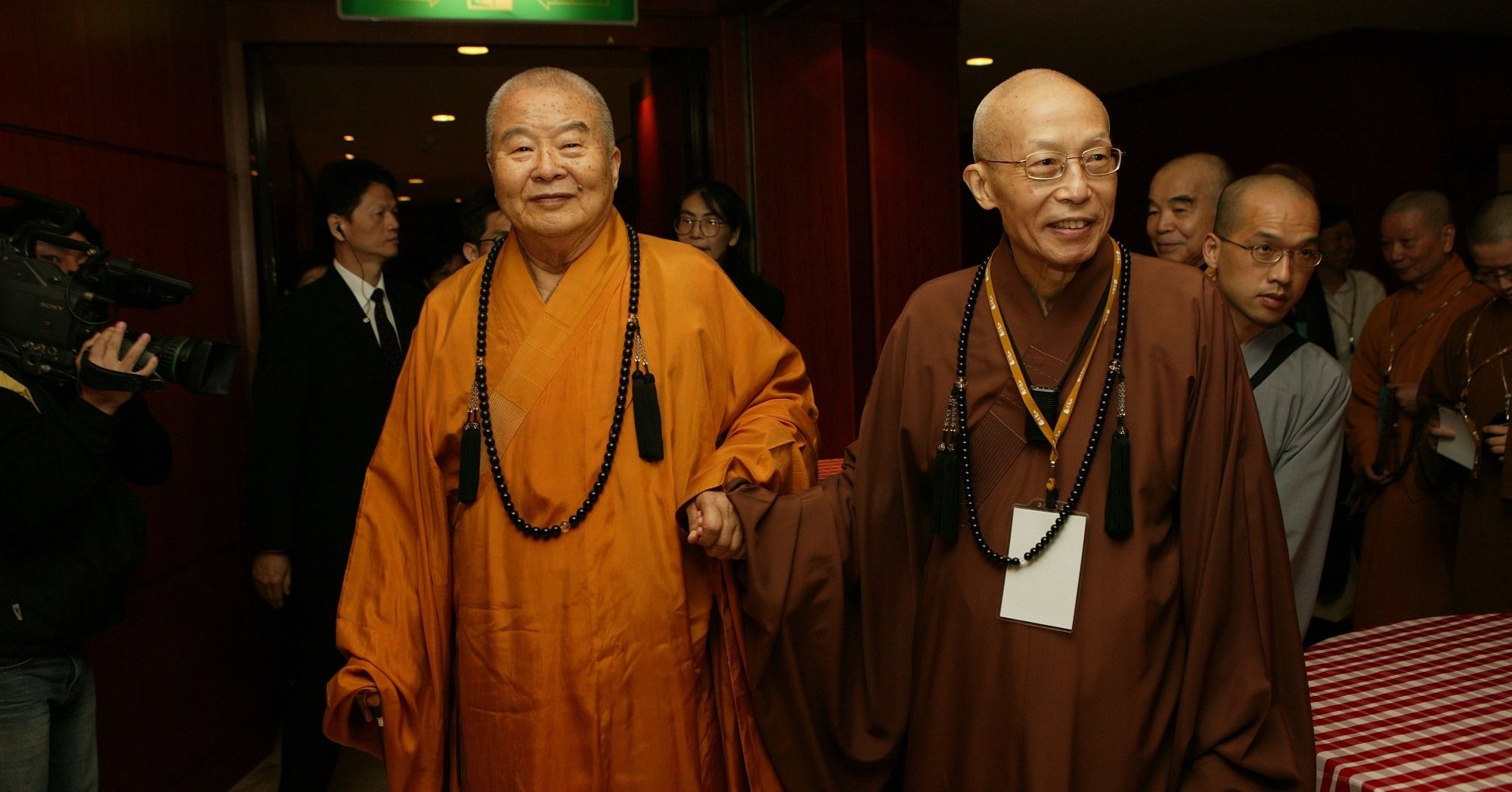 狗能烧出舍利子“人不一定有” 圣严法师解释原因！ | 新生活报 - ILifePost爱生活