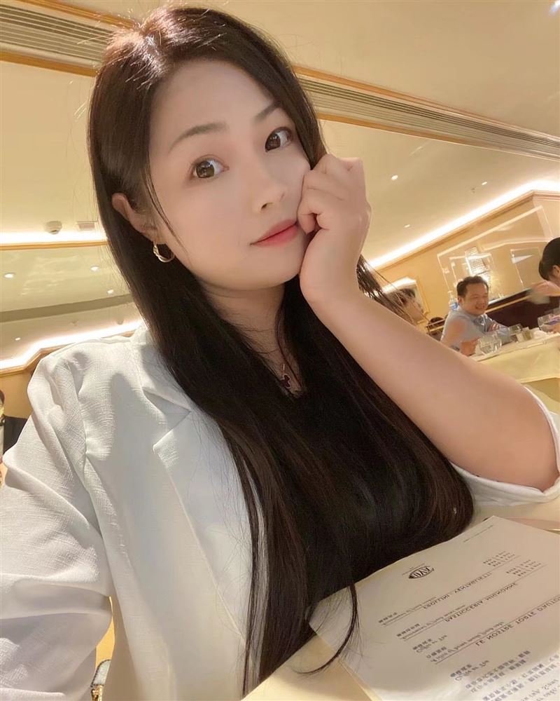 现金塞爆爱马仕炫富？ 李龙基代未婚妻澄清 | 新生活报 - ILifePost爱生活