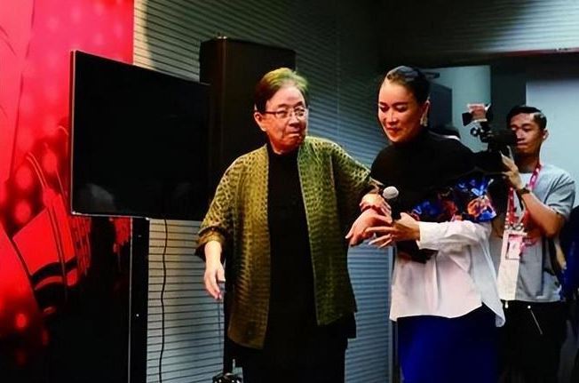 她是唯一能制住那英的人！ 曾犀利点评不留情面 | 新生活报 - ILifePost爱生活