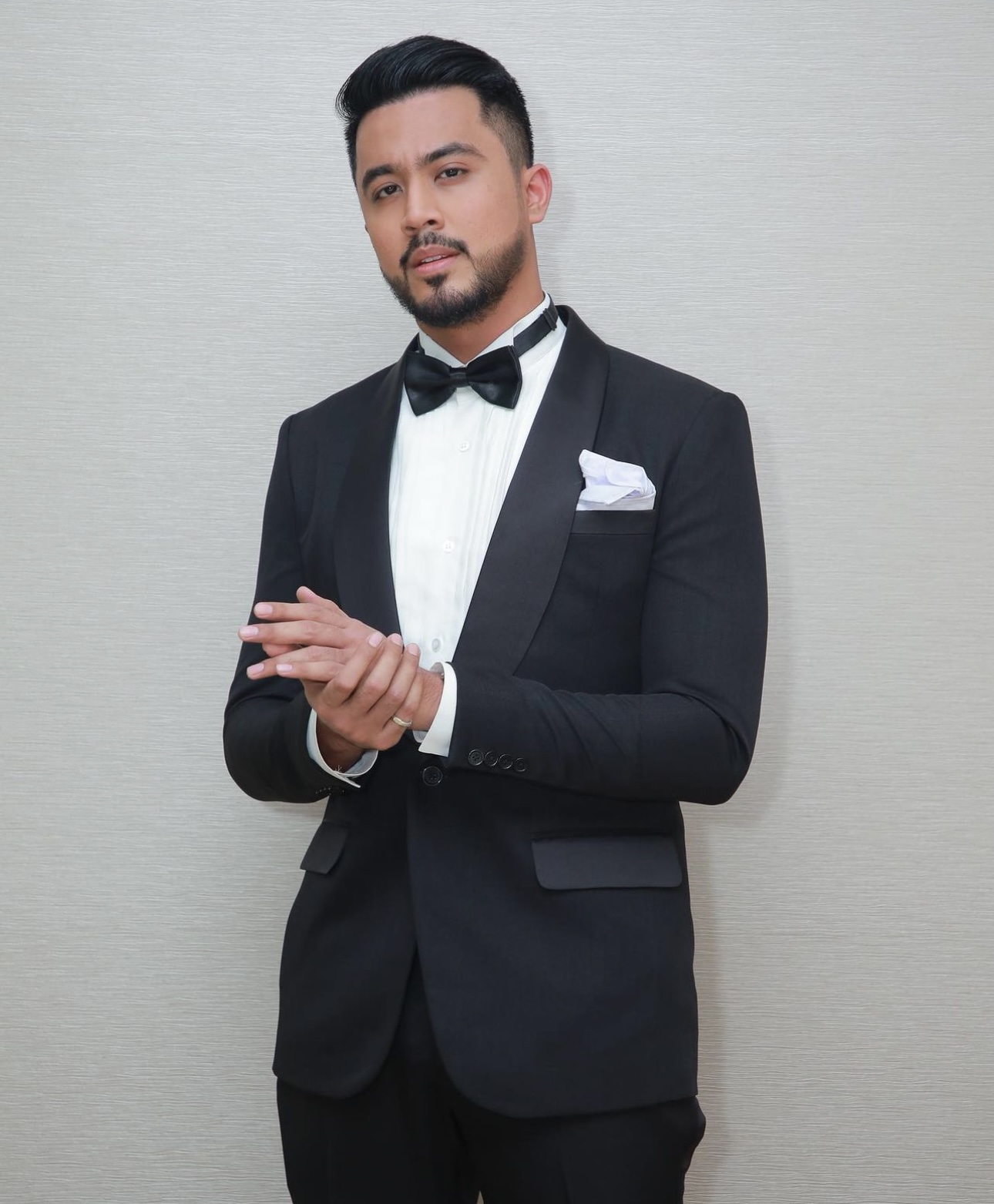 阿里夫出轨前科纍纍 曾趁妻怀孕与小三包厢唱K | 新生活报 - ILifePost爱生活